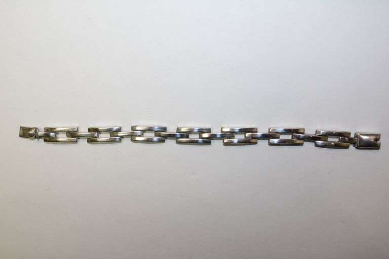 Sterling Silver Open Rectangle Link Bracelet - Auction Ohio