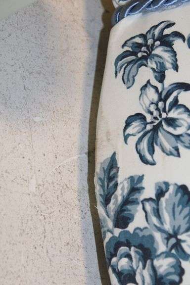 Misc. Blue & White Porcelain - Auction Ohio