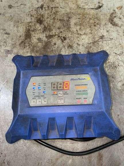 Blue-Point EEZC618 Bench Top Battery Charger - Auction Ohio