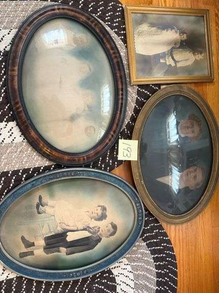 Vintage Oval Frames - Auction Ohio