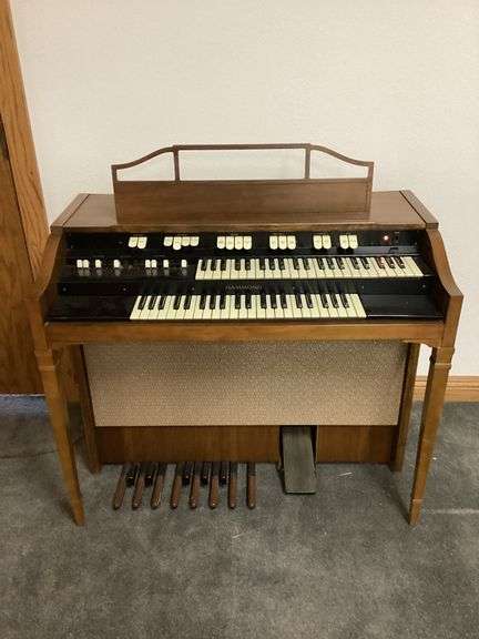 Vintage Hammond Electric Organ with Pedals & Stops – Classic Church ...
