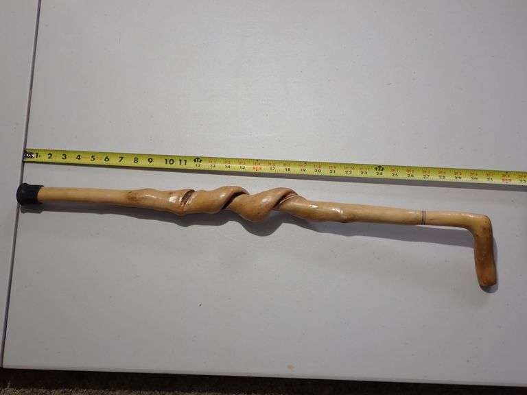 32" Beautiful Hardwood Twisted Cane with rubber foot - Auction Ohio