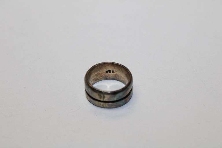 Sterling Silver Etched Line Ring - Auction Ohio