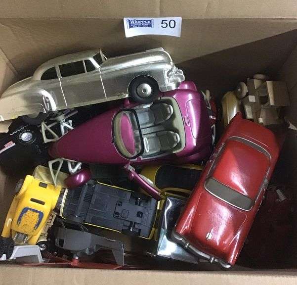 Box of Used Toy Cars & Trucks - Auction Ohio