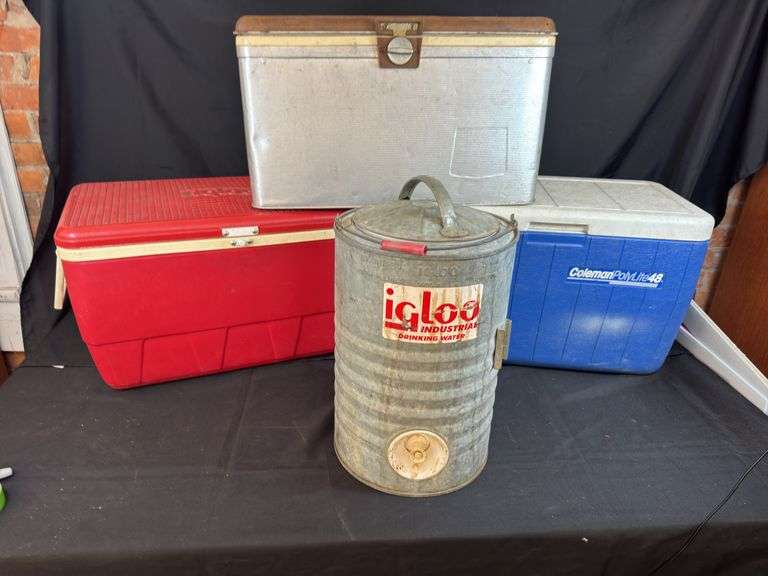 Igloo & Coleman Coolers - Auction Ohio