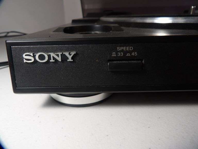 Sony Turntable - Auction Ohio