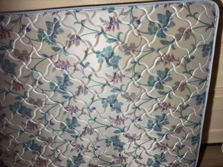 Full Size Bed on Hollywood Frame - Auction Ohio