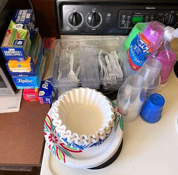 Paper & Plasticware - Auction Ohio