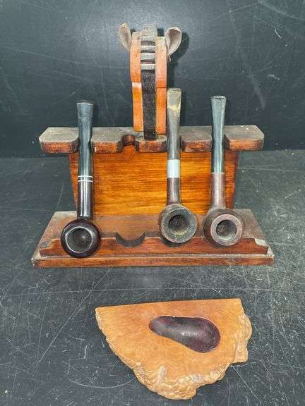 Pipe stands with pipes - Auction Ohio