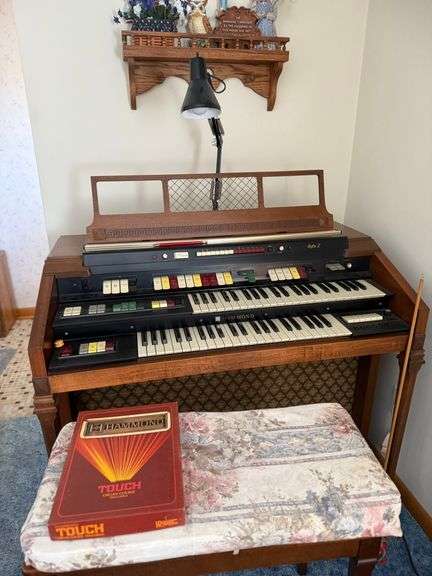 Hammond Electric Organ - Auction Ohio