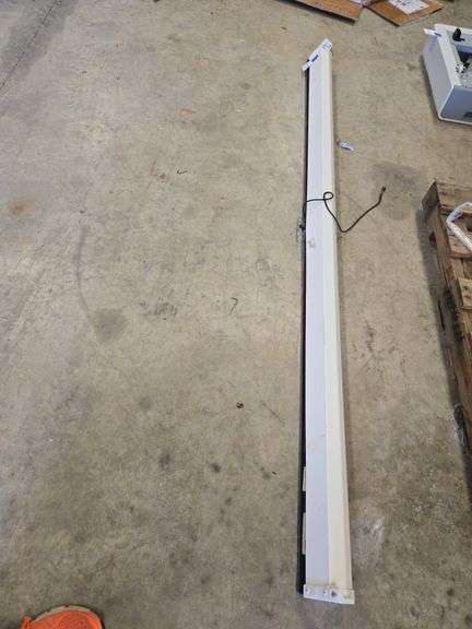 Six foot wall mounted projector screen - Auction Ohio