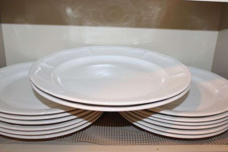 White Dishware - Auction Ohio