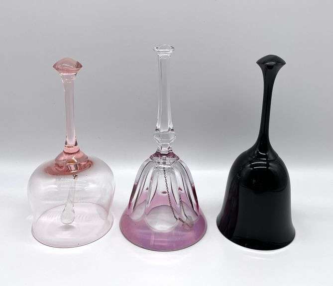 Vintage Glass Bells - Auction Ohio