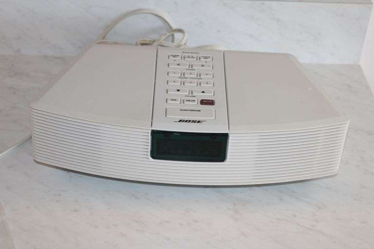 Bose Radio - Auction Ohio