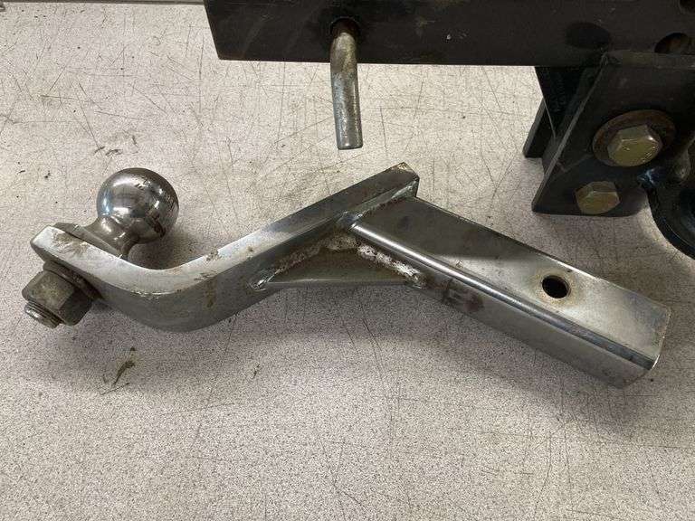 Equalizer Hitch & Reese Hitch - Auction Ohio