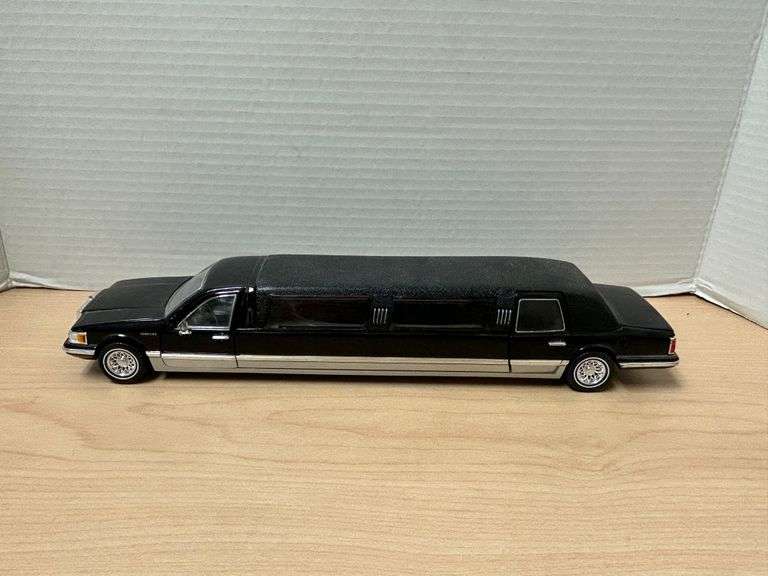 Diecast Limo Car - Auction Ohio