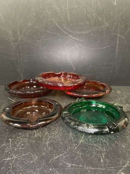 Glass ashtrays - Auction Ohio