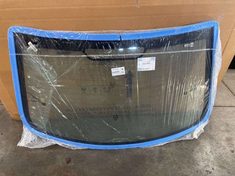 NEW BMW E65 Series Rear Window - Auction Ohio