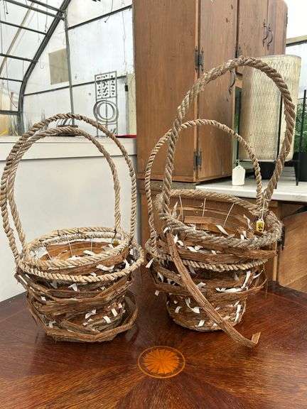 Decorative Baskets - Auction Ohio