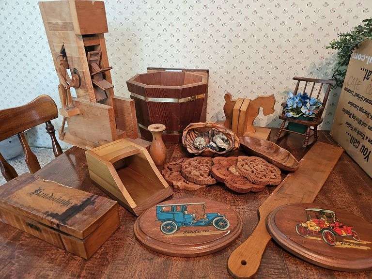 Wooden Misc. Items - Auction Ohio