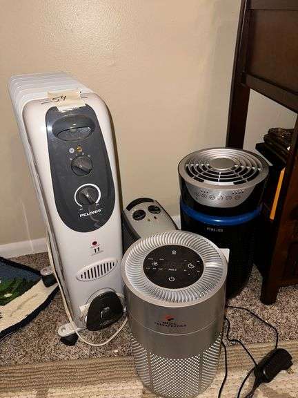 Lot of air purifiers and space heaters - Auction Ohio