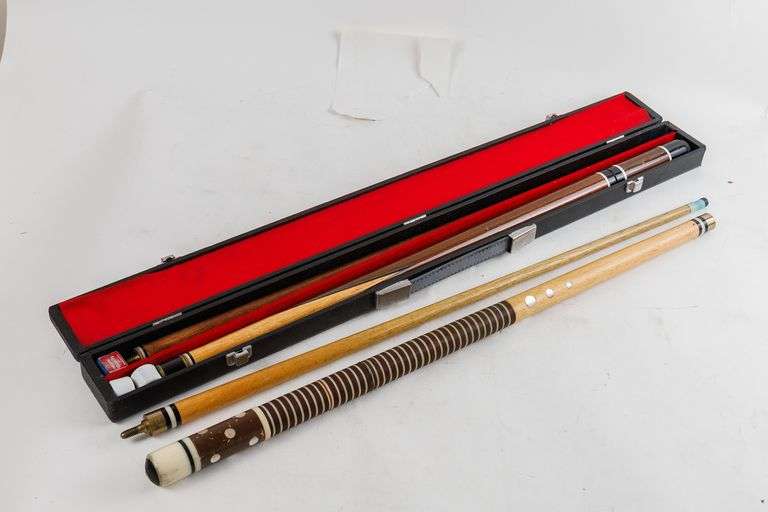 Pair of Pool Cues - Auction Ohio