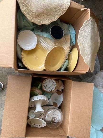 Two open boxes of dishware - Auction Ohio