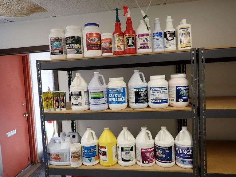CARPET CLEANING CHEMICALS - ALL ARE NEW OR NEAR FULL - Auction Ohio