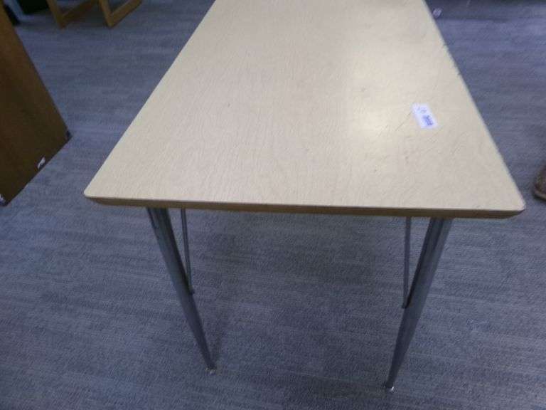 Table - Auction Ohio