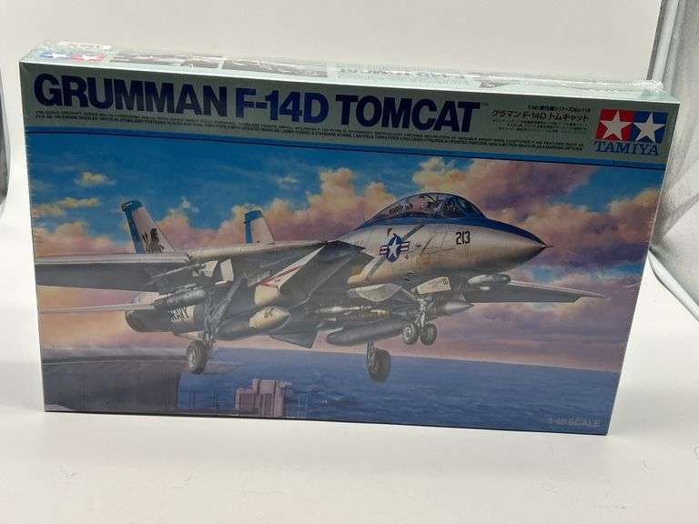 Tamiya 1/48 Scale Grumman F-14D Tomcat Model Kit - Auction Ohio