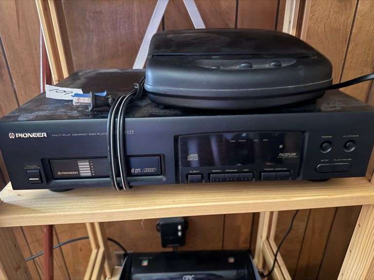 Pioneer Multi Disc Player - Auction Ohio