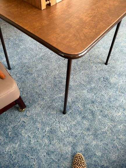 CARD TABLE - Auction Ohio