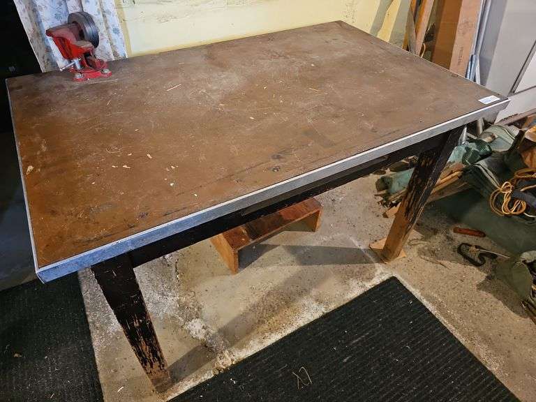 Work Bench, Vice & Round Magnets - Auction Ohio