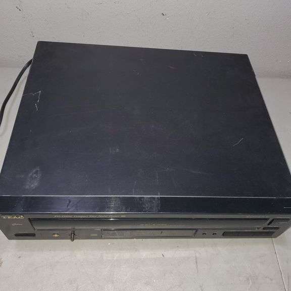 Teac PD-D900 Compact 5 Disc Multi Player - Auction Ohio