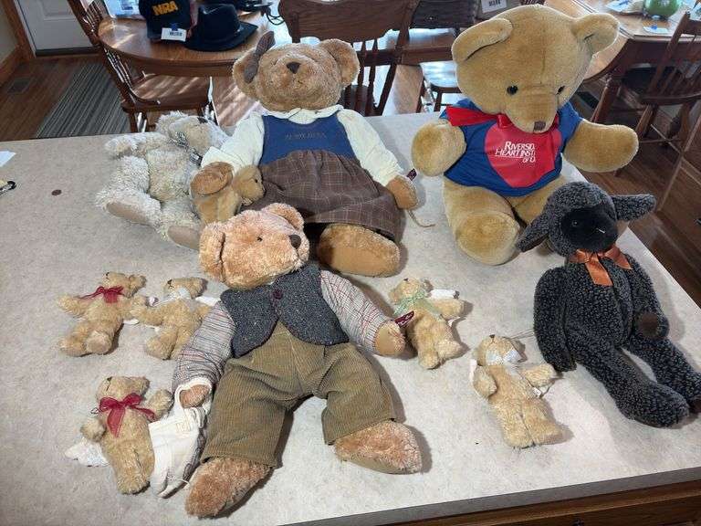10 Bears - Auction Ohio