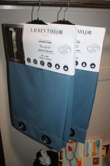 Lauren Taylor Curtain Panels - Auction Ohio