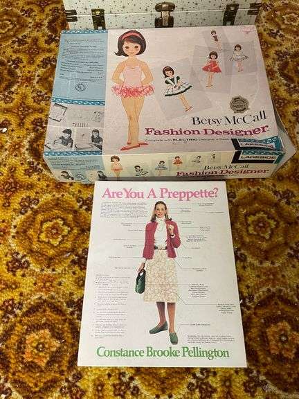 Doll Cases & Other - Auction Ohio