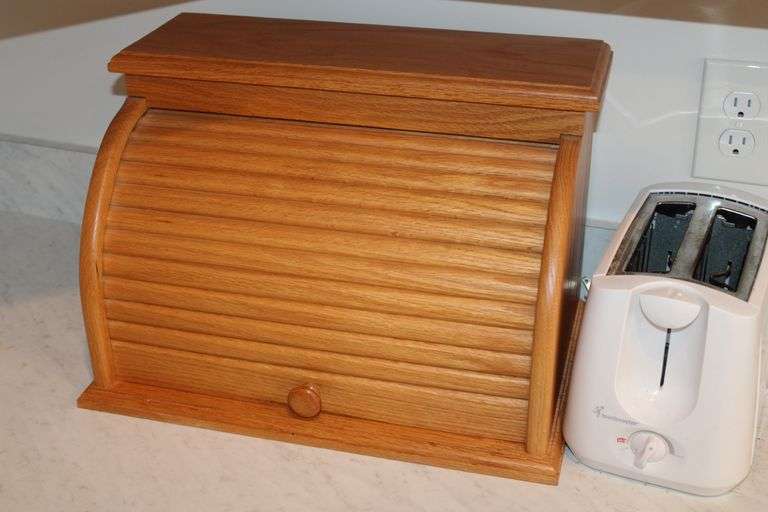 Bread Box and Toaster - Auction Ohio
