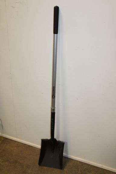 Silverback Square Head Shovel - Auction Ohio