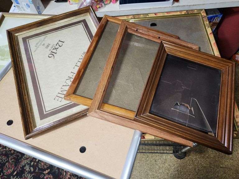 Assorted Picture Frames Largest 16"X20" - Auction Ohio
