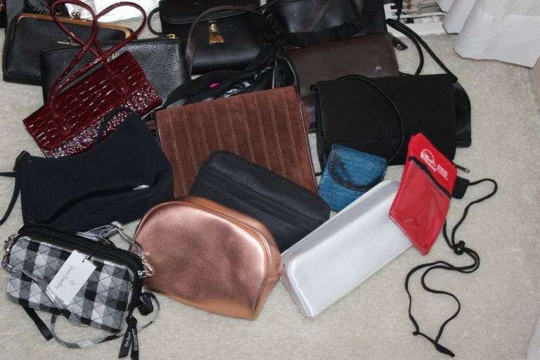 Purse Collection - Auction Ohio