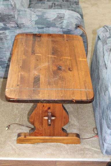 Knotty Pine Side Table - Auction Ohio