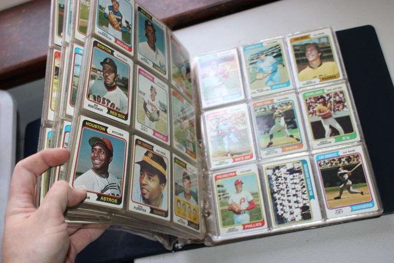 Baseball Card Collection - Auction Ohio
