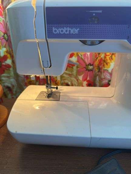 Brother sewing machine – model XL – 5500 - Auction Ohio