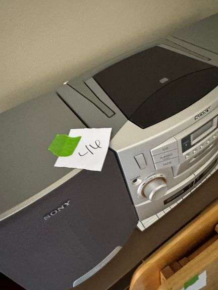 Sony Boom Box - Auction Ohio