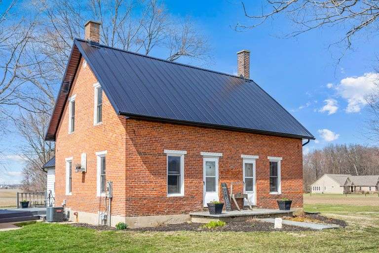 7277 Condit Rd, Centerburg, OH 43011 - Reserve: $315,000 - Auction Ohio ...