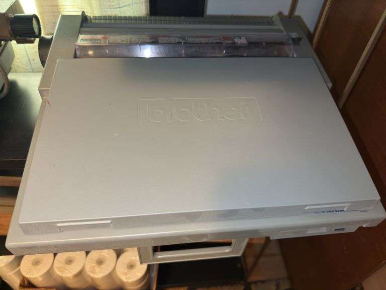 Printer & 2 Typewriters - Auction Ohio