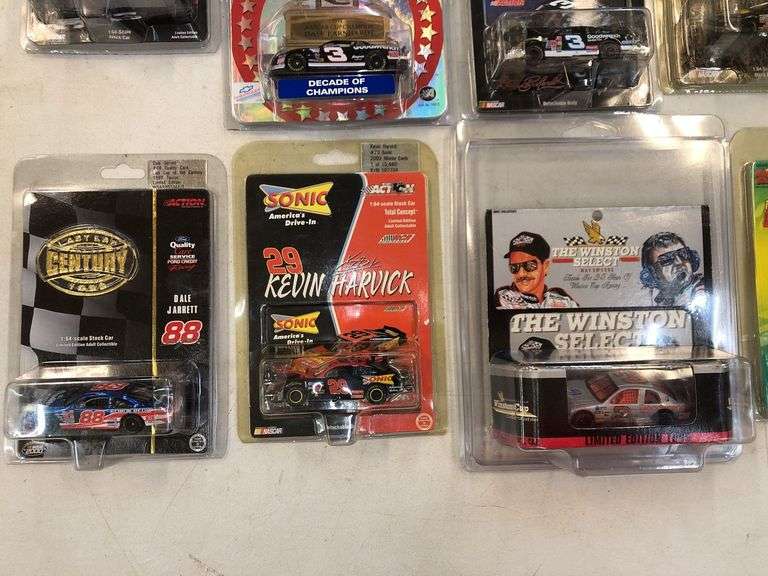 Assorted NASCAR Diecast Cars - Auction Ohio