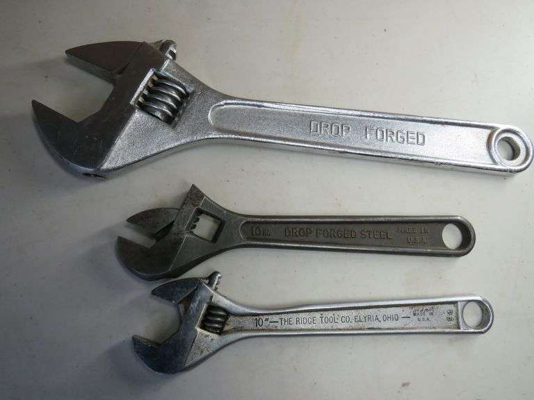 Adjustable Wrenches - Auction Ohio