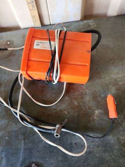 Interdynamics(id) Air Compressor 12 Volt Not Tested - Auction Ohio